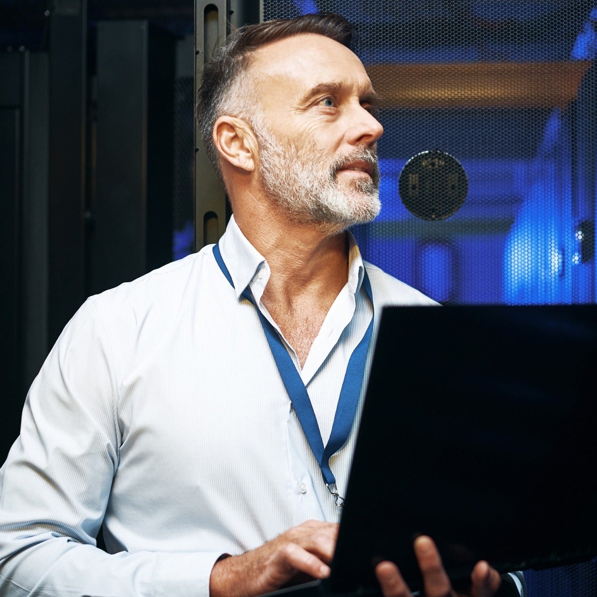 Hybrid Cloud VMware Platform | VMWare Cloud Foundation | Hitachi Vantara